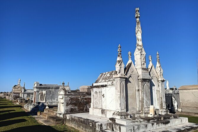 5 Cemeteries of New Orleans - Anne Rice's & other famous graves - Key Points