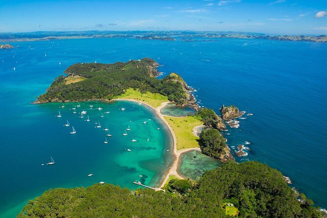 5-Day Bay of Islands, Auckland, Hobbiton, Rotorua & Waitomo Tour - An In-Depth Look at the 5-Day Itinerary and What to Expect