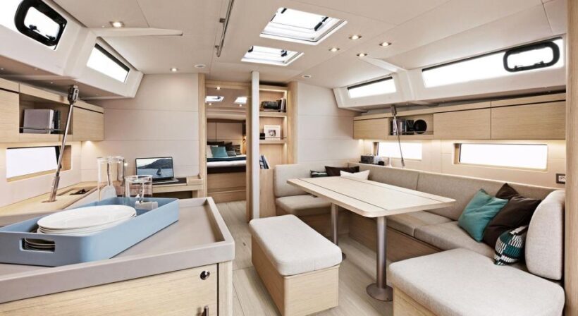 5-Day Crewed Charter "The Discovery" Beneteau Oceanis 46.1 - Who Should Consider This Tour?