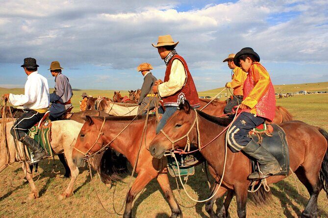 5 Day experience how to ride a horse , Real Mongolian experience - An In-Depth Look at the 5-Day Mongolian Horse Experience
