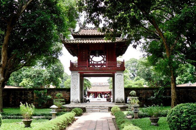 5-Day Hanoi Halong Siem Reap & Angkor Complex - Day 5: Farewell to Angkor and Siem Reap