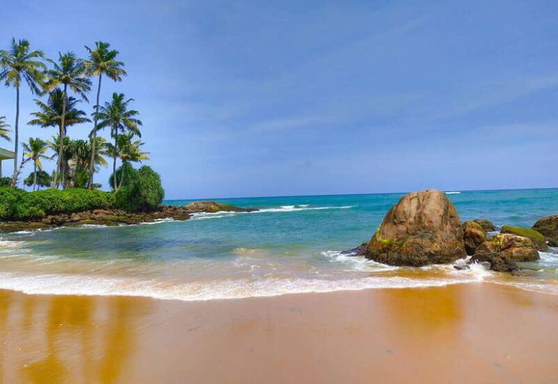 5-Day Private Sri Lanka Trip-Hotels, Breakfast & Luxury Car - The Sum Up