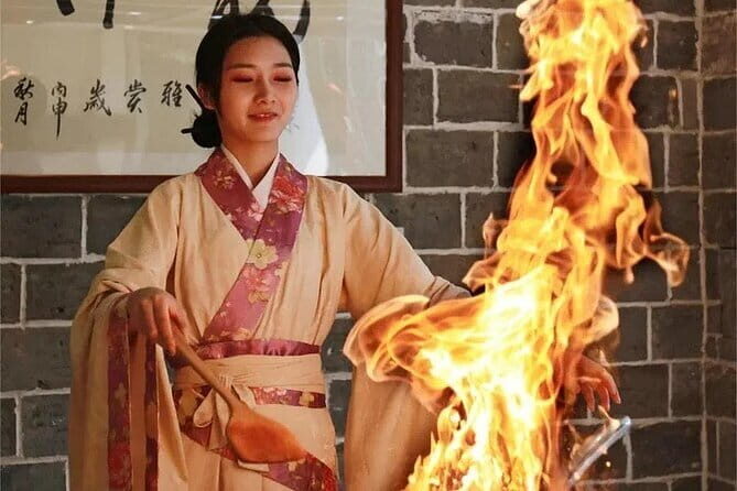 5 Day Sichuan Cuisine Museum Panda Base and Wuhou Temple Tour - Key Points