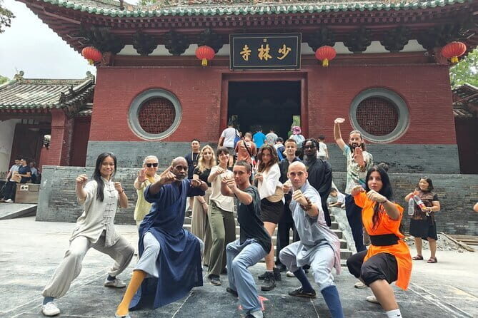 5 Day Sichuan Cuisine Museum Panda Base and Wuhou Temple Tour - Transportation & Group Size