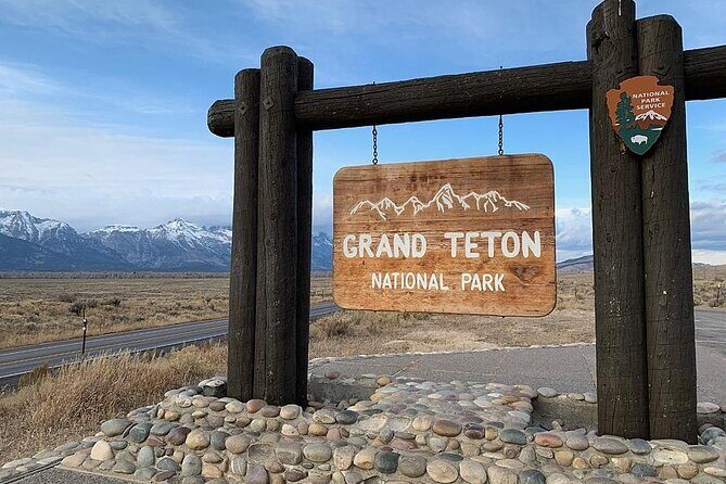 5 Day Tour L. Angeles Las Vegas Yellowstone & Grand Teton from LA - Day 2: Antelope Canyon and Horseshoe Bend