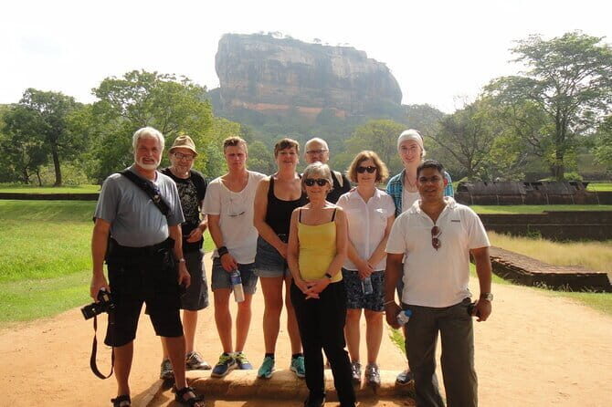 5 Days/4 Nights Private Tour in Sri Lanka with HB Accommodation - Key Points