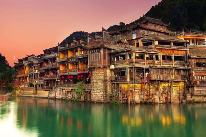 5 Days and 4 Nights Zhangjiajie and Fenghuang Private Tour - A Closer Look at the 5-Day Zhangjiajie and Fenghuang Private Tour