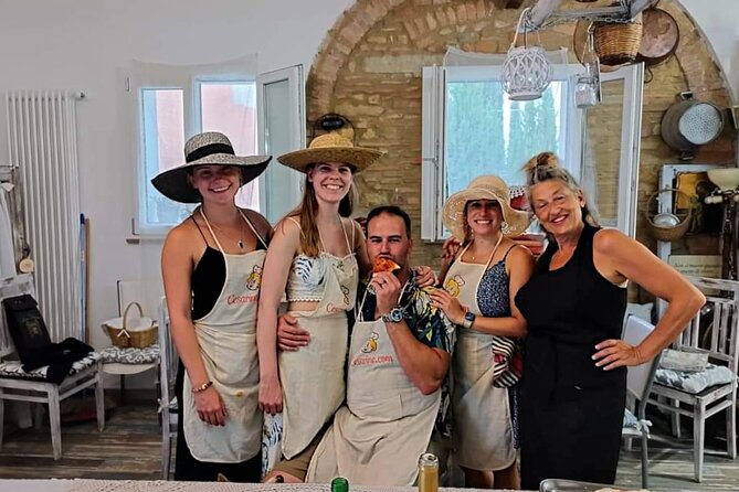 5 hour cooking class with traditional food - Detailed Breakdown of the Itinerary