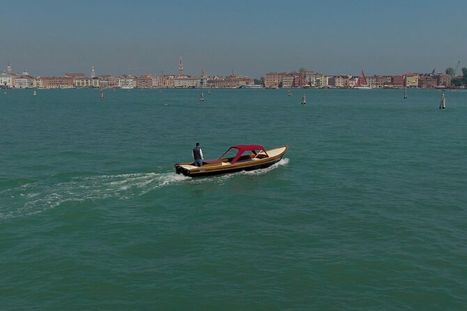 5-Hour Guided Tour of the Magic Islands by Vintage Boat in Venice - What to Expect from the Experience