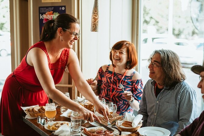 5 Hour Prague City Highlights Tour W/ Local Lunch & a Snack Incl. - Meeting and Pickup Details