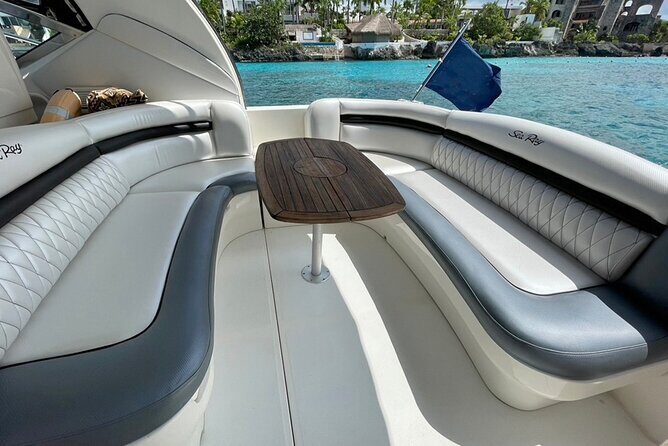 5-Hour Private 40' Yacht 2-Stop Tour to In-Ha reef with Food, Drinks & Snorkel - Who Will Love This Tour?