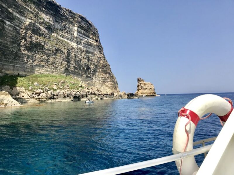 5 hours Lampedusa: Boat Tour with panino SUP e snorkeling - Key Points