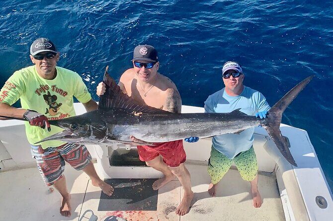 5-Hours Private Fishing Experience in Cruiser in Cabo San Lucas - Cost and Value