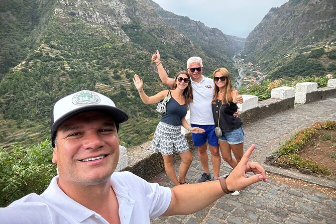 5 Hours Private Tour to Porto Moniz, Rock Pools, Waterfalls - What Previous Guests Are Saying
