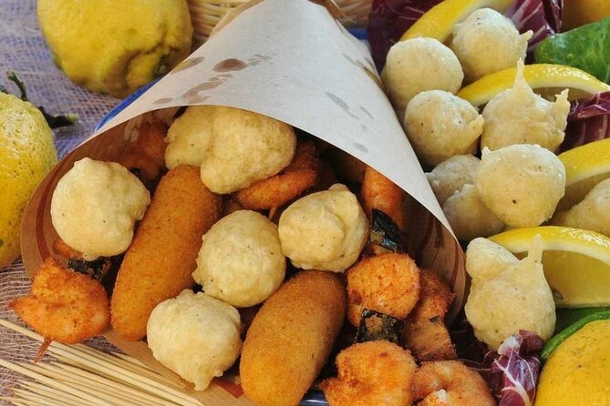 5 Spritz and Food Tastings and at Authentic Neapolitan Bar - A Flavorful Journey in Naples Historic Center