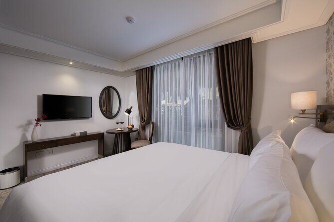 5 STAR Combo:Hanoi Oriental Jade Hotel & Jade Sails Halong(3Days) - Who is This Tour Best For?