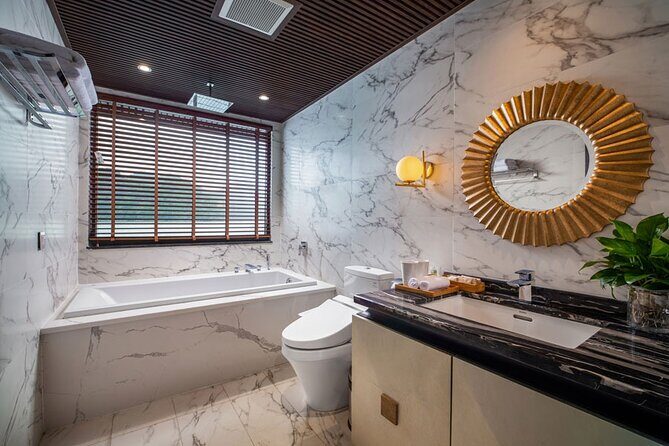 5 Stars Cruise 3d-2n: Biking,Golf,Cave,Meals, Kayak, Jacuzzi Pool - Who Will Love This Experience?