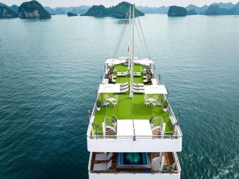 5 Stars Luxury Ha Long Day Cruise And Limousine Transfer - What Makes This Tour Special?