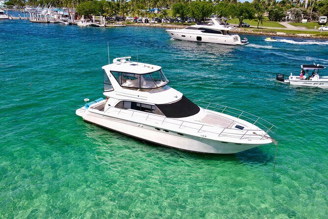 52' Yacht Rental in Miami Beach with Experienced Captain - Setting the Scene: What to Expect on Your Miami Yacht Day