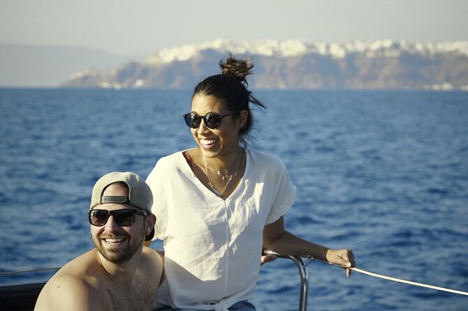 5HOUR Private Santorini Luxury Catamaran Cruise With Greek Meal - Discover the Enchanting Red and White Beaches