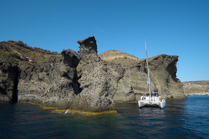 5HOUR Private Santorini Luxury Catamaran Cruise With Greek Meal - Snorkel and Bask in the Sun