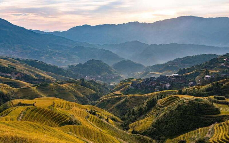 6-Day Guangzhou to Guilin Scenic Tour - Leisure and Local Life: Bamboo Rafting and Cycling