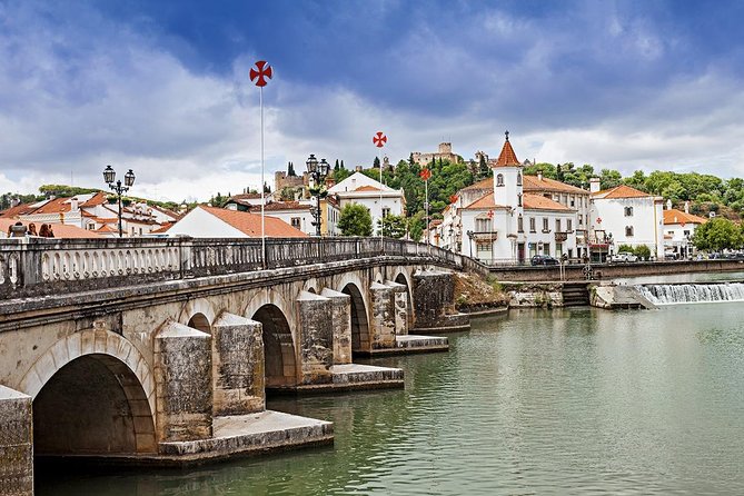 6-Day North Portugal Tour: Porto, Braga, Fátima, Coimbra, Guimaraes, Aveiro and Batalha, from Lisbon - Is This Tour Worth It?