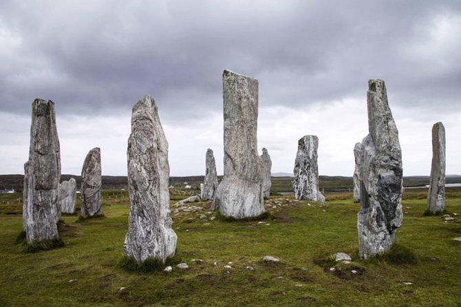 6-Day Outer Hebrides and Isle of Skye Small-Group Tour From Edinburgh - Discovering the Isle of Skye