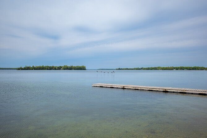 6-Day Small Group Tour:Toronto,Montreal,Niagara&Ontario Lakes - Who Should Consider This Tour?
