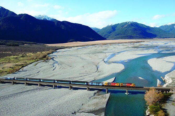 6 Day South Island Circut: Milford Sound, Queenstown and Glaciers - Introduction