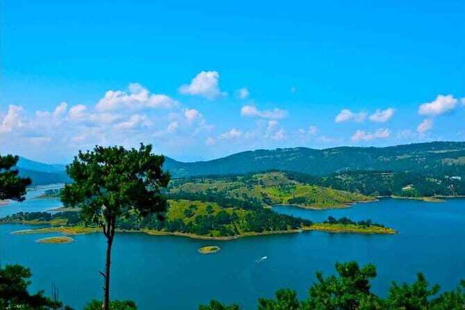 6-Day Tour of Exotic Northeast India: Mawsmai Caves, Double Decker Living Root Bridge and Kaziranga National Park - Day 6: Final Sightseeing and Departure