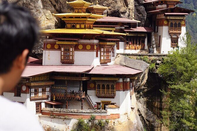 6 Days Bhutan Private Tour to Gangtey - An In-Depth Look at the 6-Day Bhutan Experience