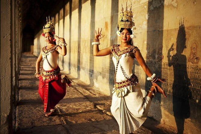 6 Days Private Guide Tour Phnom Penh to Siem Reap included domestic flight - FAQ