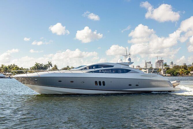 6 Hour Private 82' Luxury Mega Yacht Rental in Fajardo - Key Points