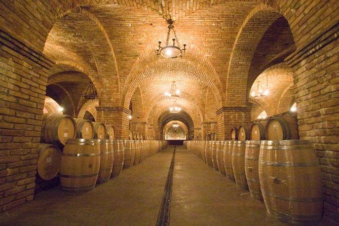 6-Hour Private Limousine Tour to Napa and Sonoma Valley Wineries - What’s Included and What’s Not?