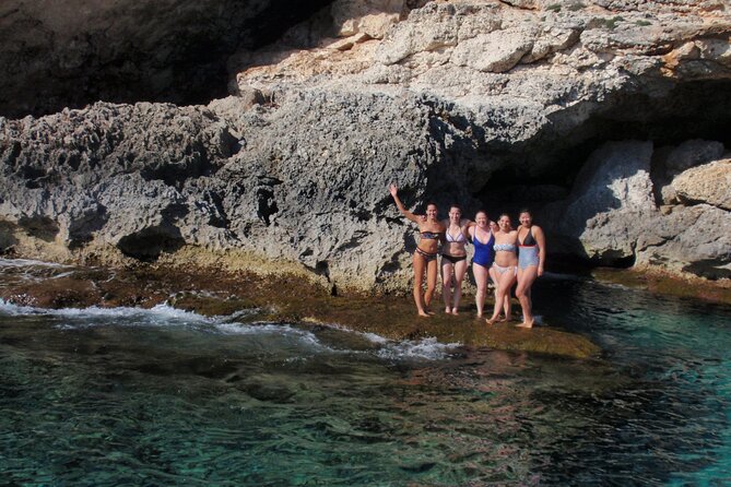6-Hour Private Tour Through the Most Beautiful Coves of Mallorca - Meeting Point and Schedule