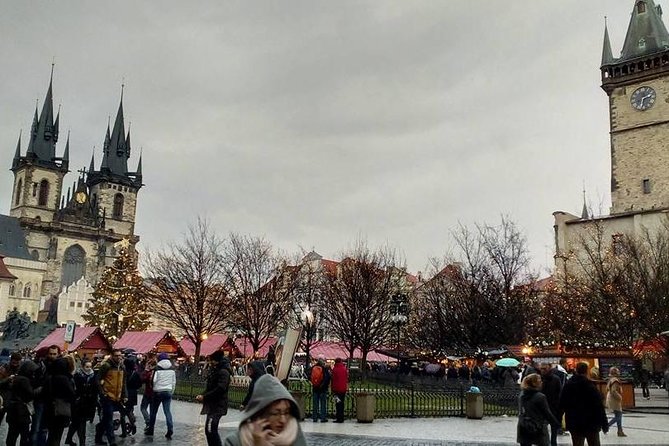 6 hours Prague Christmas Market Private tour by car - FAQ