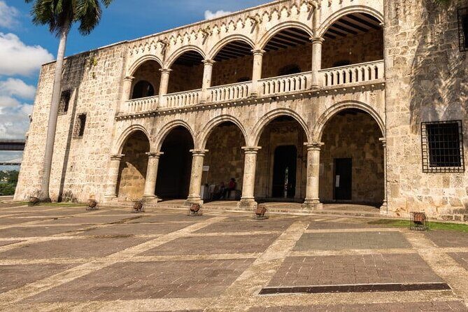 6 Hours Private Cultural Tour in Santo Domingo - Religious and Cultural Heritage