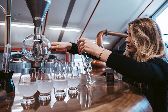 6 Hour's - Queenstown's Helicopter Gin Tour - The Gin Garden at Arthurs Point: Final Tasting