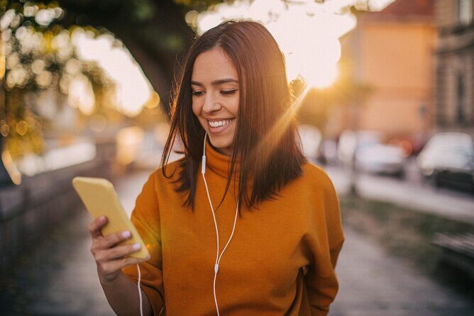 6 Iconic Audio Tours & City Guide App plus AI Question + Answer - How to Maximize Your Experience