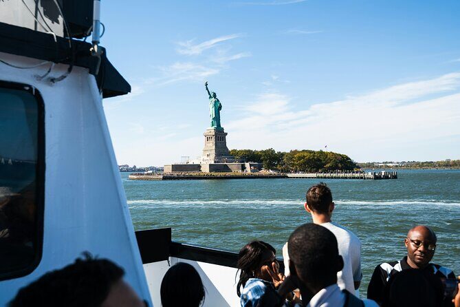 6 Iconic Audio Tours & City Guide App plus AI Question + Answer - Who Will Love This Tour?