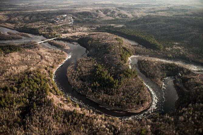 60-Mile Ultimate Helicopter Tour over Duluth and Lake Superior's North Shore - An In-Depth Look at the Helicopter Experience