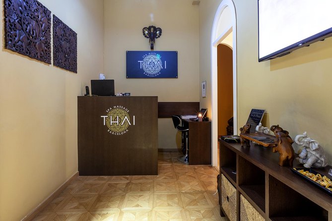 60 min Foot and Leg Massage at THAI SPA MASSAGE BARCELONA - The Sum Up