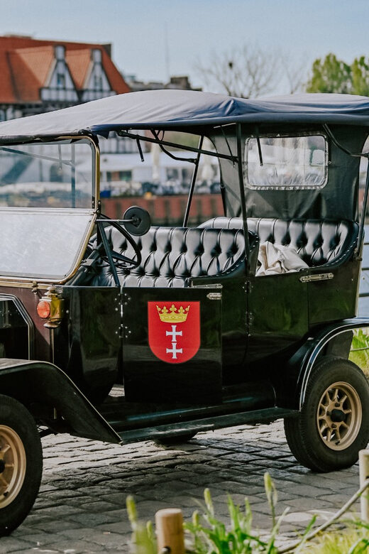60 min of sightseeing in retro cars, Gdansk - What Makes This Tour Stand Out