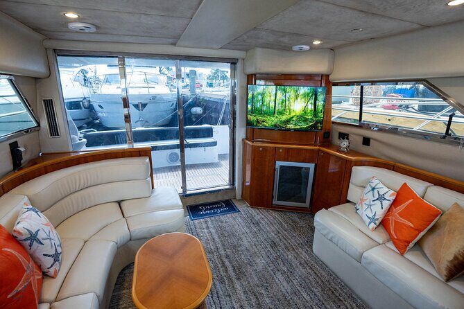 60ft 1 Hour FREE | Miami Yacht Rental | 3 to 6 Hours | 13 People - An In-Depth Look at the Miami Yacht Experience