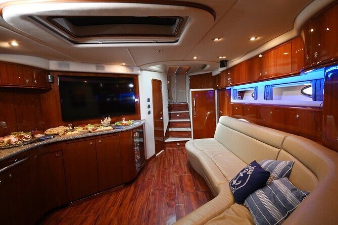 60ft Private Luxury Yacht Charter - The Sum Up