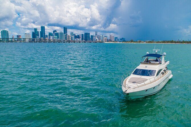 62' Azimut Yacht Charter - The Experience at a Glance