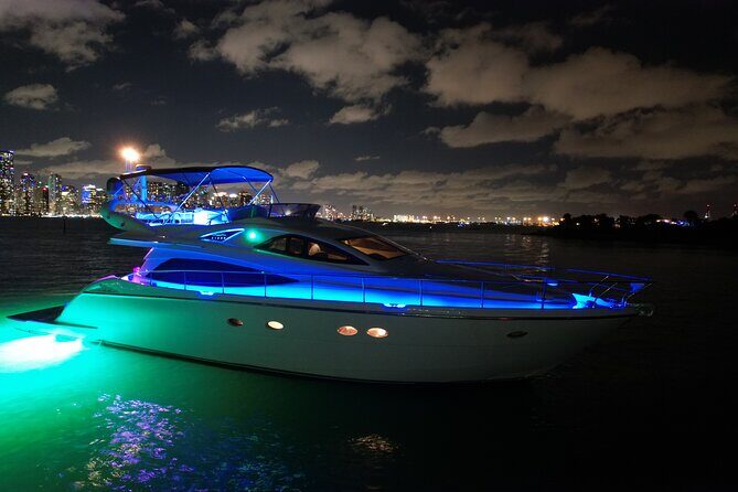 65ft Yacht Charter in Miami - Who Will Love This Yacht Experience?