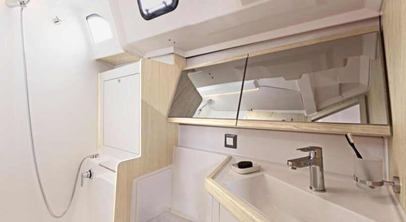7-Day Crewed Charter "The Cosmopolitan"Beneteau Oceanis 46.1 - Authentic Experiences and Traveler Insights