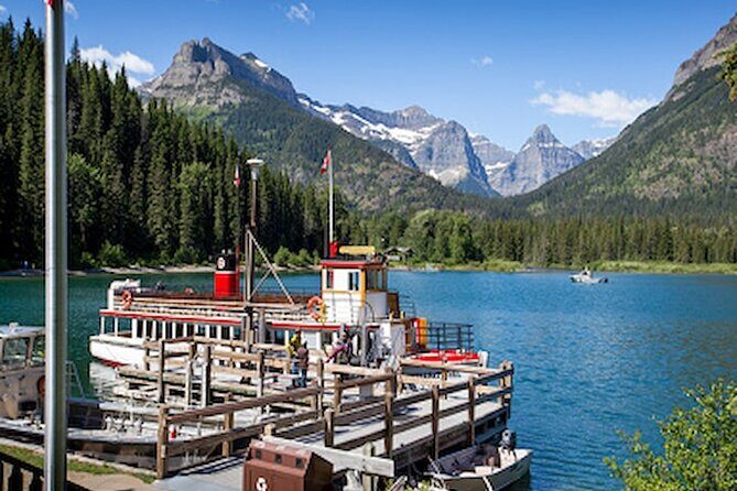 7-Day Rockies Tour: Banff, Yoho, Jasper, Waterton, Drumheller - Day 2: The Charm of Banff